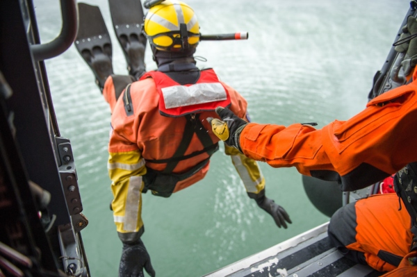 Coast Guard Rescue Swimmer: Pay, School, Training, and More - Operation ...