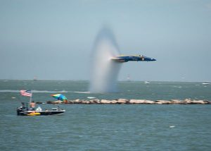 Blue Angels Schedule 2022 (& the Best Mostly-Free Places to Watch)