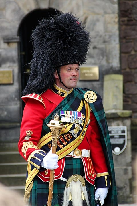 5 Best Military Uniforms in The World - Operation Military Kids