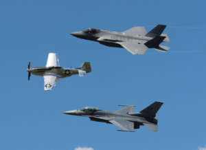 F16 vs. F35: 5 Differences (& Some Similarities)